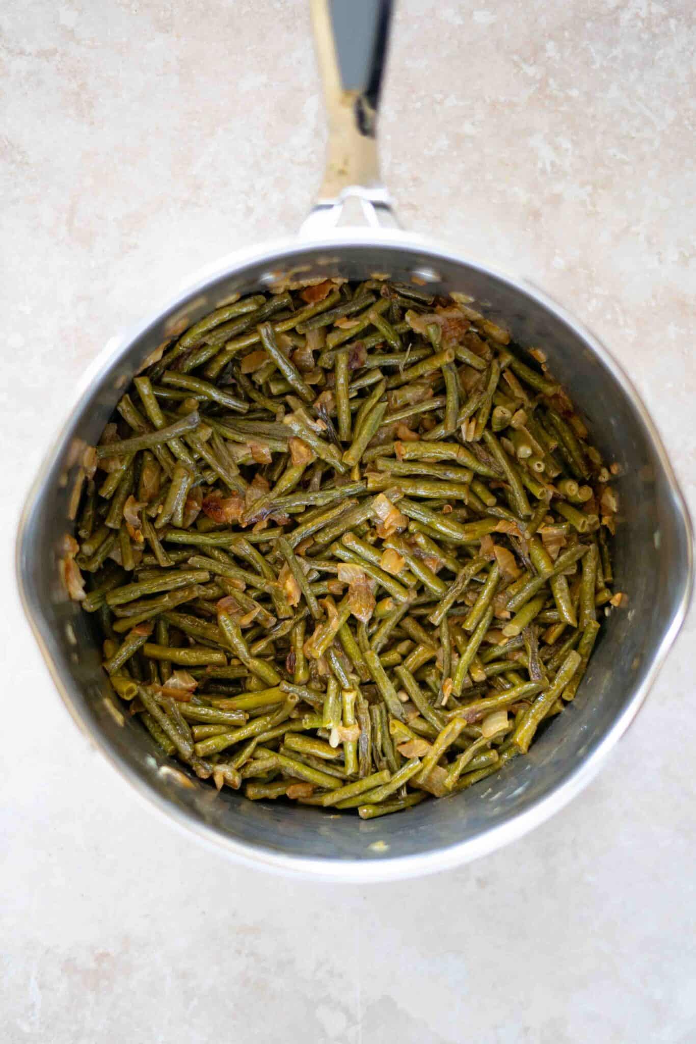 Loubieh bi Zeit (Green Beans with Tomatoes) - Palestine In A Dish